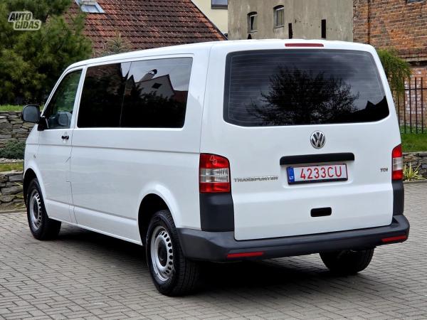 White Volkswagen Transporter 2012 in Vilnius, with an engine capacity of 2.00 L and mileage of 444 thousand km for 8500 €, photo 6 on AUTOMOTO.COM.LV