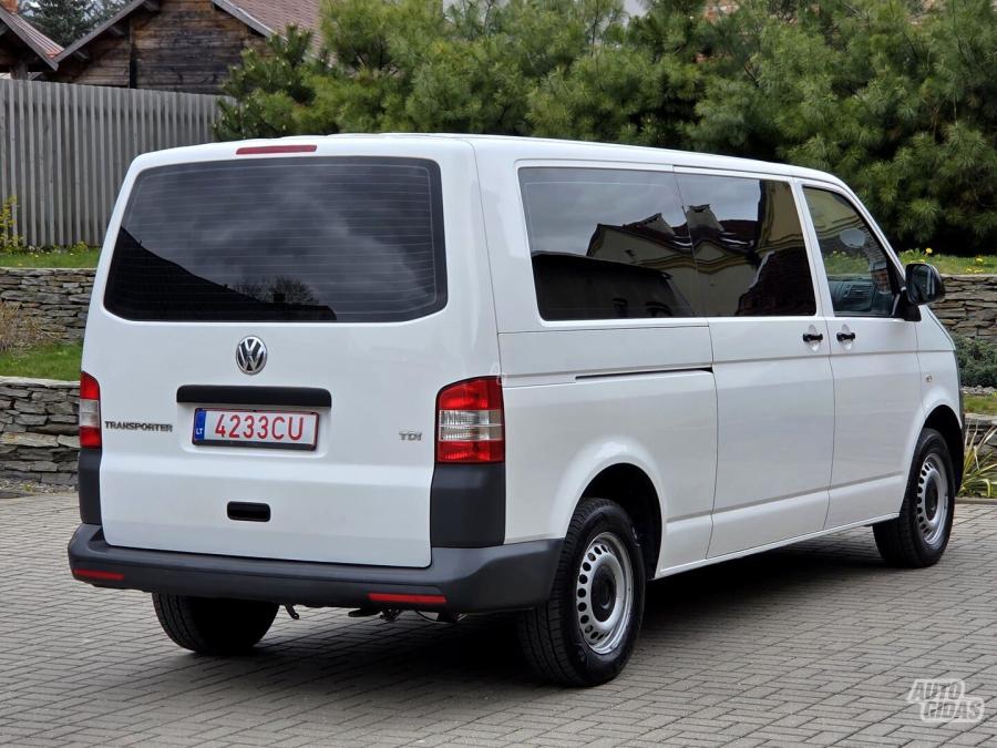 White Volkswagen Transporter 2012 in Vilnius, with an engine capacity of 2.00 L and mileage of 444 thousand km for 8500 €, photo 10 on AUTOMOTO.COM.LV