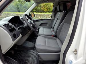 White Volkswagen Transporter 2012 in Vilnius, with an engine capacity of 2.00 L and mileage of 444 thousand km for 8500 €, photo 19 on AUTOMOTO.COM.LV