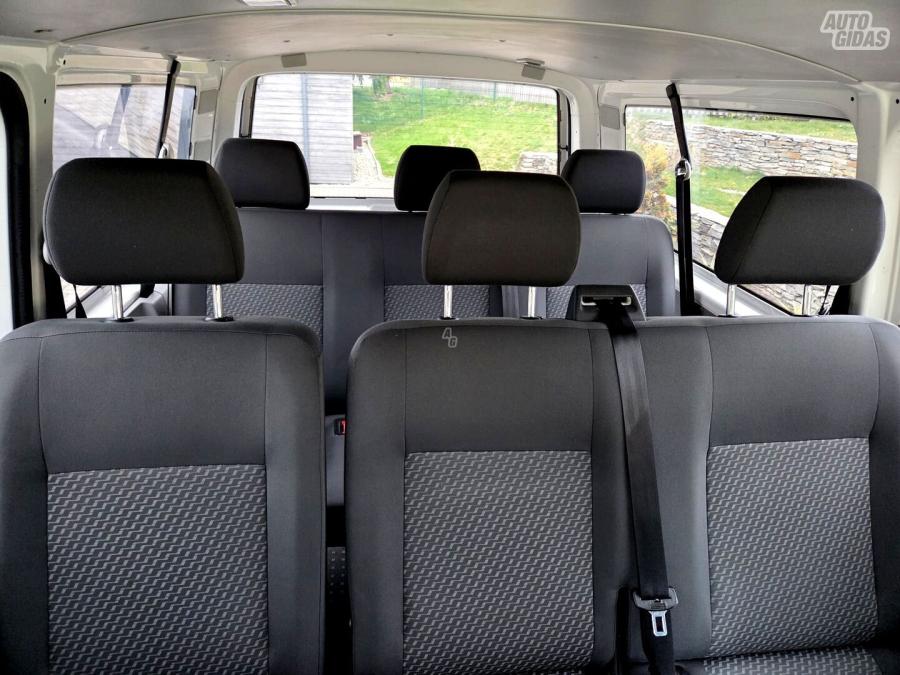 White Volkswagen Transporter 2012 in Vilnius, with an engine capacity of 2.00 L and mileage of 444 thousand km for 8500 €, photo 22 on AUTOMOTO.COM.LV