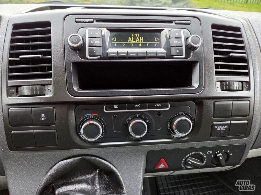 White Volkswagen Transporter 2012 in Vilnius, with an engine capacity of 2.00 L and mileage of 444 thousand km for 8500 €, photo 25 on AUTOMOTO.COM.LV