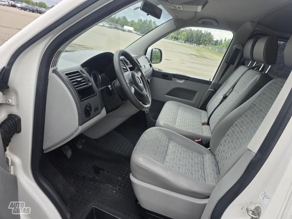 White Volkswagen Transporter 2012 in Marijampole, with an engine capacity of 2.00 L and mileage of 321 thousand km for 7900 €, photo 8 on AUTOMOTO.COM.LV