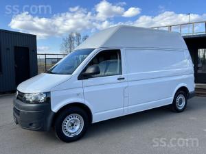 White Volkswagen Transporter 2012 in Riga, with an engine capacity of 2.00 L and mileage of 224 thousand km for 9390 €, photo 3 on AUTOMOTO.COM.LV
