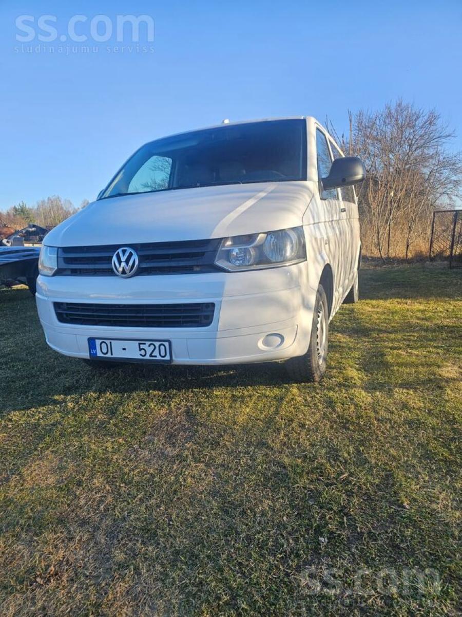 Balts Volkswagen Transporter 2012 Rīga, ar dzinēja tilpumu 2.00 L un nobraukumu 500 tūkst. km par 5900 €, foto 1 vietnē AUTOMOTO.COM.LV