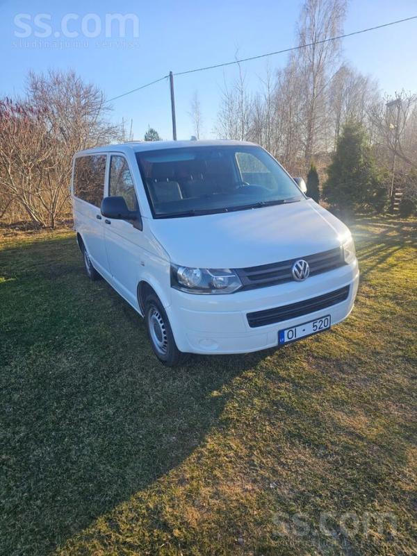 White Volkswagen Transporter 2012 in Riga, with an engine capacity of 2.00 L and mileage of 500 thousand km for 5900 €, photo 2 on AUTOMOTO.COM.LV