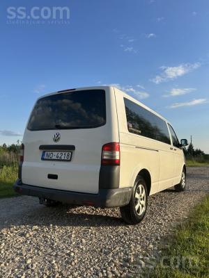 White Volkswagen Transporter 2012 in Riga, with an engine capacity of 2.00 L and mileage of 193 thousand km for 6300 €, photo 5 on AUTOMOTO.COM.LV