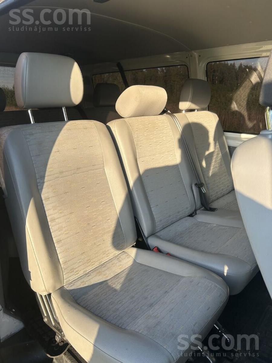 White Volkswagen Transporter 2012 in Riga, with an engine capacity of 2.00 L and mileage of 193 thousand km for 6300 €, photo 8 on AUTOMOTO.COM.LV