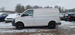 White Volkswagen Transporter 2012 in Valmiera, with an engine capacity of 2.00 L and mileage of 310 thousand km for 5800 €, photo 10 on AUTOMOTO.COM.LV