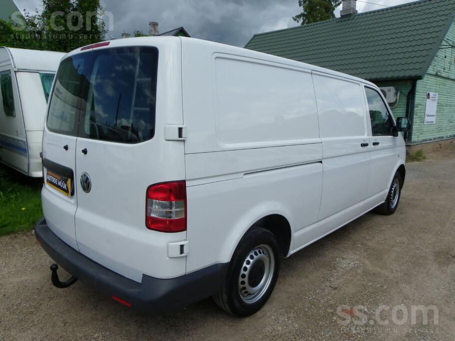 White Volkswagen Transporter 2012 in Valka, with an engine capacity of 2.00 L and mileage of 243 thousand km for 6600 €, photo 6 on AUTOMOTO.COM.LV