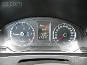 White Volkswagen Transporter 2012 in Valka, with an engine capacity of 2.00 L and mileage of 243 thousand km for 6600 €, photo 10 on AUTOMOTO.COM.LV