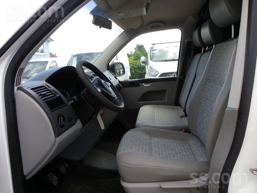 White Volkswagen Transporter 2012 in Valka, with an engine capacity of 2.00 L and mileage of 243 thousand km for 6600 €, photo 12 on AUTOMOTO.COM.LV