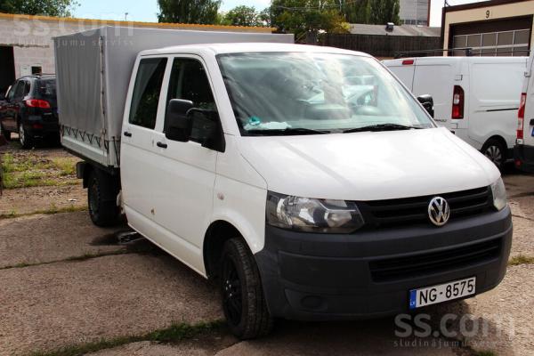 White Volkswagen Transporter 2012 in Riga, with an engine capacity of 2.00 L and mileage of 260 thousand km for 4800 €, photo 3 on AUTOMOTO.COM.LV