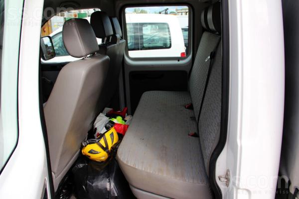 White Volkswagen Transporter 2012 in Riga, with an engine capacity of 2.00 L and mileage of 260 thousand km for 4800 €, photo 10 on AUTOMOTO.COM.LV