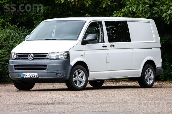 White Volkswagen Transporter 2012 in Tukums, with an engine capacity of 2.00 L and mileage of 298 thousand km for 5850 €, photo 1 on AUTOMOTO.COM.LV