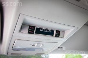 White Volkswagen Transporter 2012 in Tukums, with an engine capacity of 2.00 L and mileage of 298 thousand km for 5850 €, photo 13 on AUTOMOTO.COM.LV