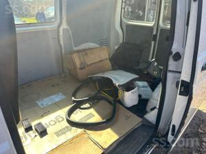Balts Volkswagen Transporter 2013 Ogre, ar dzinēja tilpumu 2.00 L un nobraukumu 237 tūkst. km par 4100 €, foto 7 vietnē AUTOMOTO.COM.LV