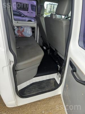 White Volkswagen Transporter 2014 in Riga, with an engine capacity of 2.00 L and mileage of 549 thousand km for 8470 €, photo 6 on AUTOMOTO.COM.LV