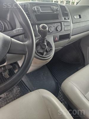 White Volkswagen Transporter 2014 in Riga, with an engine capacity of 2.00 L and mileage of 549 thousand km for 8470 €, photo 7 on AUTOMOTO.COM.LV