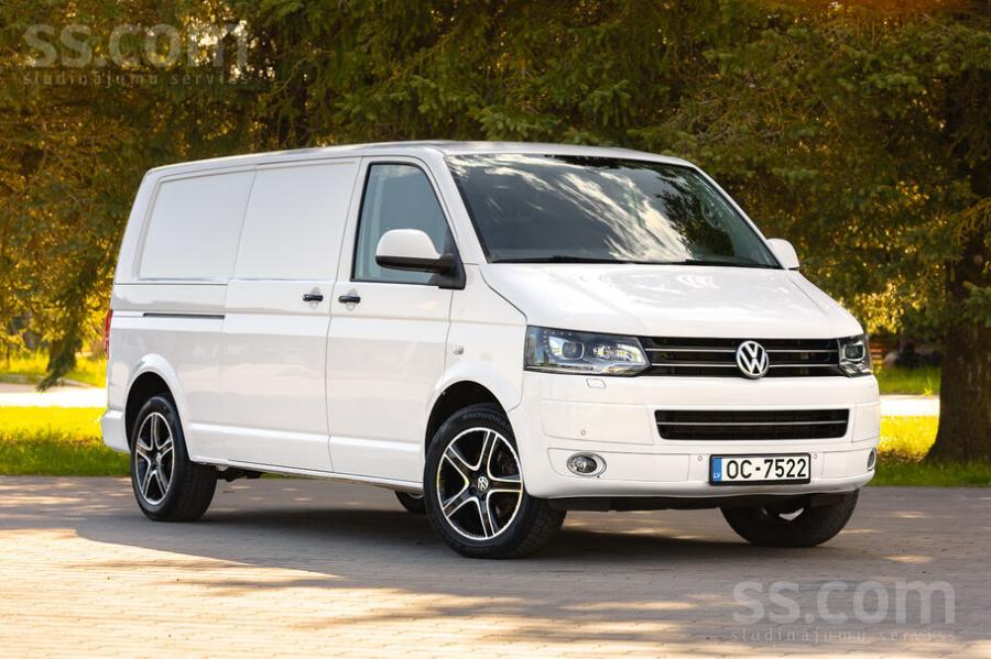 Balts Volkswagen Transporter 2014 Jelgava, ar dzinēja tilpumu 2.00 L un nobraukumu 290 tūkst. km par 10000 €, foto 1 vietnē AUTOMOTO.COM.LV
