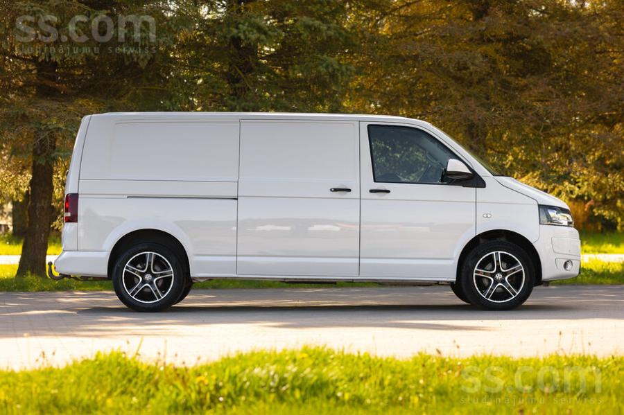 Balts Volkswagen Transporter 2014 Jelgava, ar dzinēja tilpumu 2.00 L un nobraukumu 290 tūkst. km par 10000 €, foto 5 vietnē AUTOMOTO.COM.LV