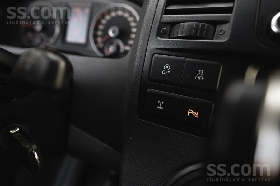 Balts Volkswagen Transporter 2014 Jelgava, ar dzinēja tilpumu 2.00 L un nobraukumu 290 tūkst. km par 10000 €, foto 15 vietnē AUTOMOTO.COM.LV
