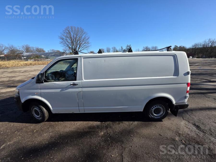 Balts Volkswagen Transporter 2014 Valmiera, ar dzinēja tilpumu 2.00 L un nobraukumu 291 tūkst. km par 7250 €, foto 4 vietnē AUTOMOTO.COM.LV
