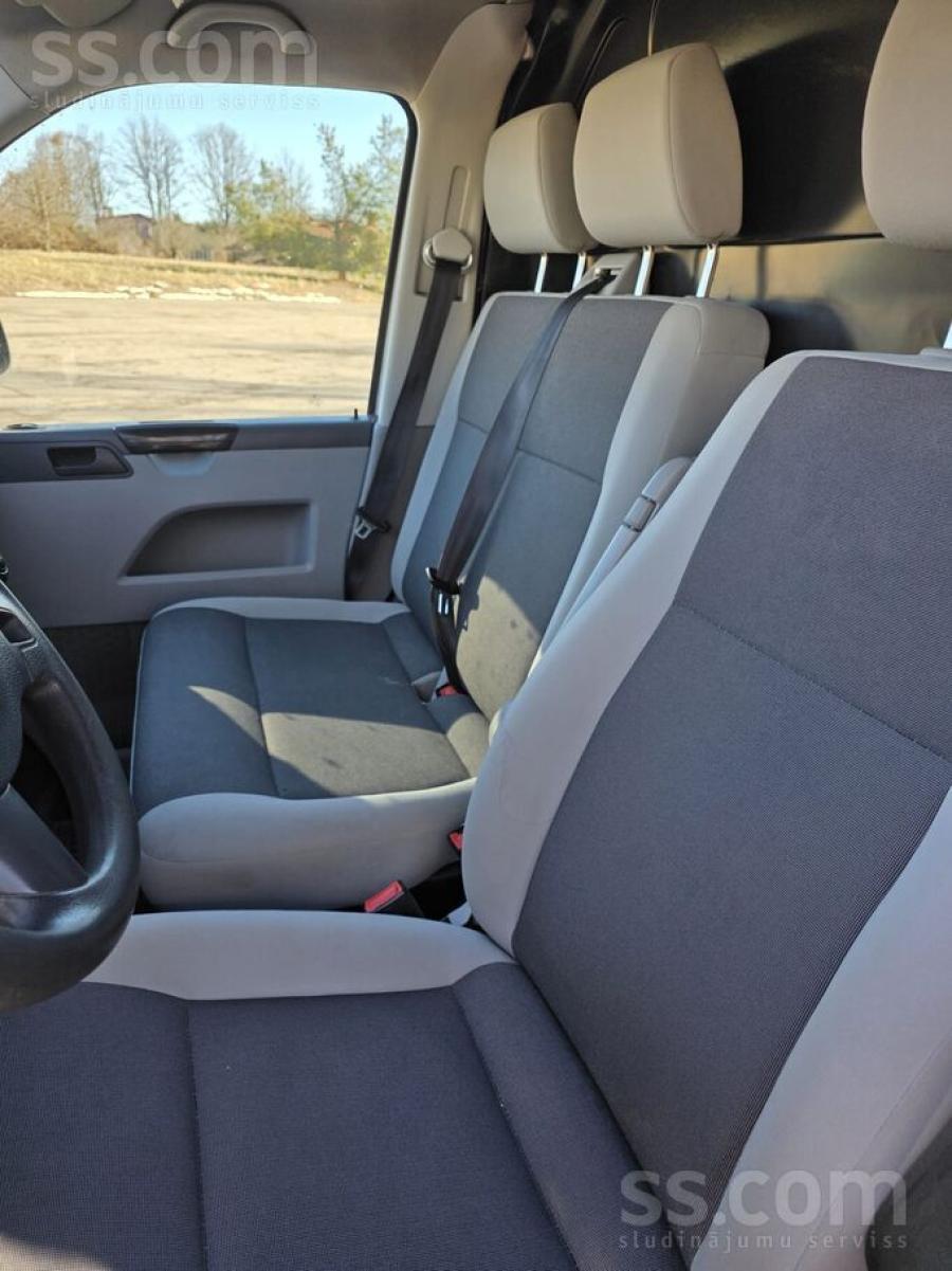 Balts Volkswagen Transporter 2014 Valmiera, ar dzinēja tilpumu 2.00 L un nobraukumu 291 tūkst. km par 7250 €, foto 11 vietnē AUTOMOTO.COM.LV