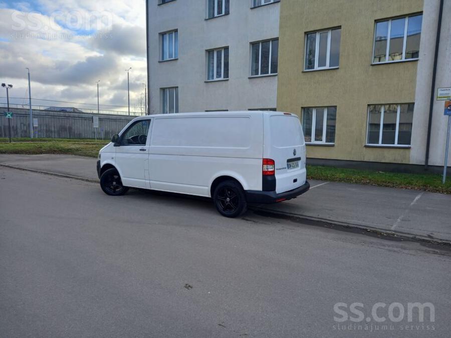 White Volkswagen Transporter 2015 in Riga, with an engine capacity of 2.00 L and mileage of 0 thousand km for 10999 €, photo 5 on AUTOMOTO.COM.LV