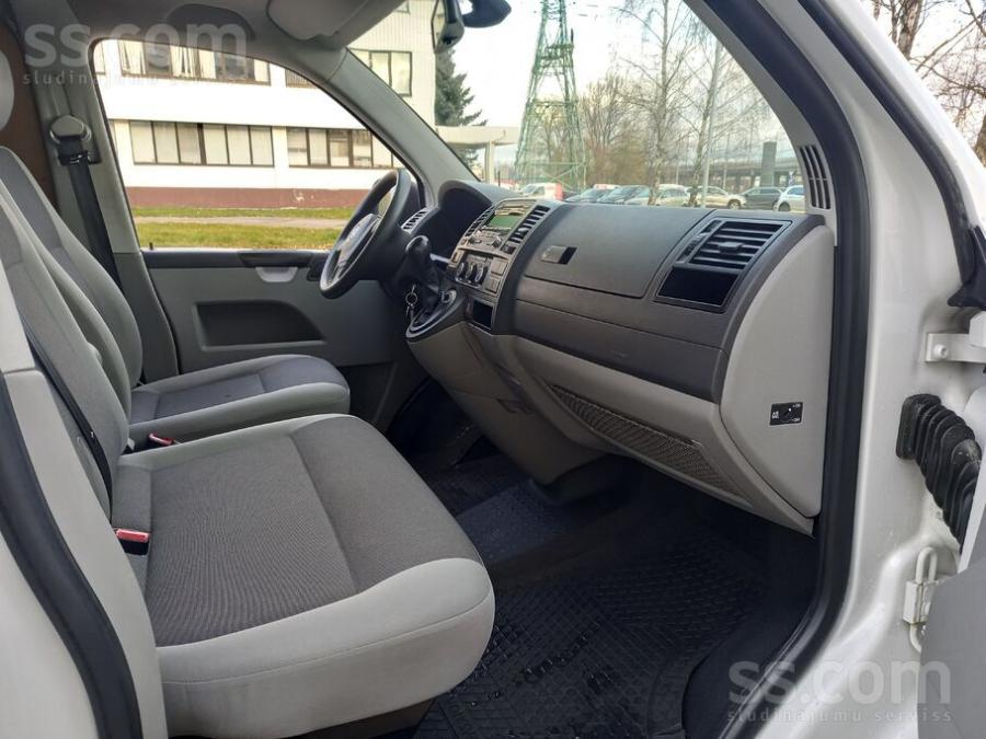 White Volkswagen Transporter 2015 in Riga, with an engine capacity of 2.00 L and mileage of 0 thousand km for 10999 €, photo 13 on AUTOMOTO.COM.LV