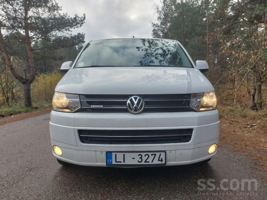 White Volkswagen Transporter 2015 in Riga, with an engine capacity of 2.00 L and mileage of 233 thousand km for 14520 €, photo 8 on AUTOMOTO.COM.LV