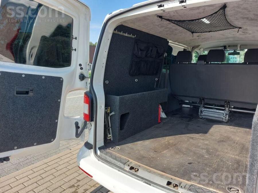 White Volkswagen Transporter 2015 in Riga, with an engine capacity of 2.00 L and mileage of 233 thousand km for 14520 €, photo 11 on AUTOMOTO.COM.LV