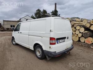White Volkswagen Transporter 2015 in Jekabpils, with an engine capacity of 2.00 L and mileage of 274 thousand km for 8000 €, photo 4 on AUTOMOTO.COM.LV