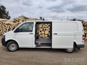 White Volkswagen Transporter 2015 in Jekabpils, with an engine capacity of 2.00 L and mileage of 274 thousand km for 8000 €, photo 11 on AUTOMOTO.COM.LV