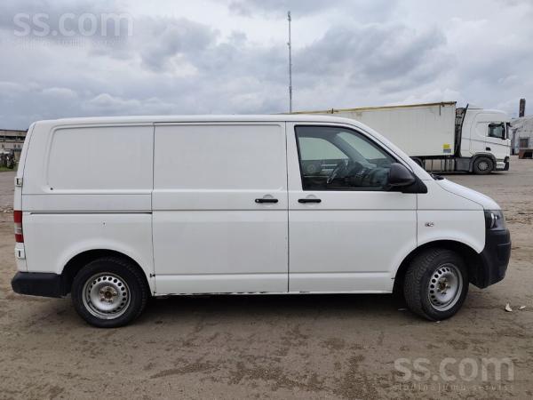 Balts Volkswagen Transporter 2015 Jēkabpils, ar dzinēja tilpumu 2.00 L un nobraukumu 250 tūkst. km par 8500 €, foto 6 vietnē AUTOMOTO.COM.LV