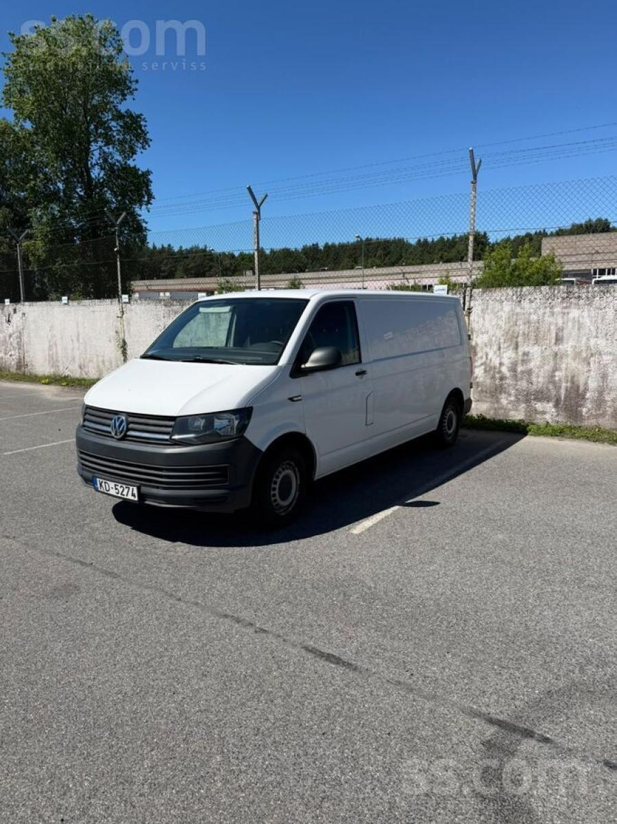 Balts Volkswagen Transporter 2015 Rīga, ar dzinēja tilpumu 2.00 L un nobraukumu 291 tūkst. km par 7800 €, foto 3 vietnē AUTOMOTO.COM.LV
