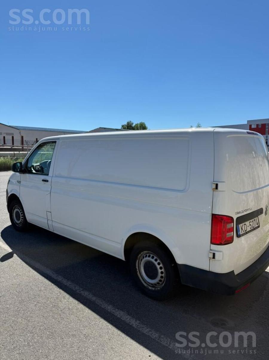 Balts Volkswagen Transporter 2015 Rīga, ar dzinēja tilpumu 2.00 L un nobraukumu 291 tūkst. km par 7800 €, foto 4 vietnē AUTOMOTO.COM.LV