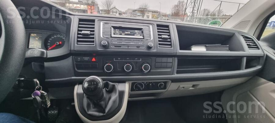 Balts Volkswagen Transporter 2016 Valmiera, ar dzinēja tilpumu 2.00 L un nobraukumu 169 tūkst. km par 13700 €, foto 12 vietnē AUTOMOTO.COM.LV