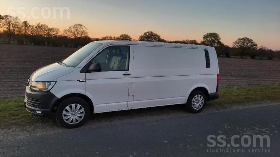Balts Volkswagen Transporter 2016 Rīga, ar dzinēja tilpumu 2.00 L un nobraukumu 288 tūkst. km par 11600 €, foto 1 vietnē AUTOMOTO.COM.LV