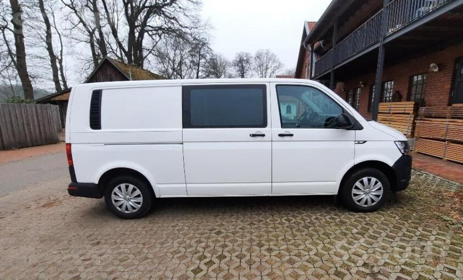Balts Volkswagen Transporter 2016 Rīga, ar dzinēja tilpumu 2.00 L un nobraukumu 288 tūkst. km par 11600 €, foto 5 vietnē AUTOMOTO.COM.LV