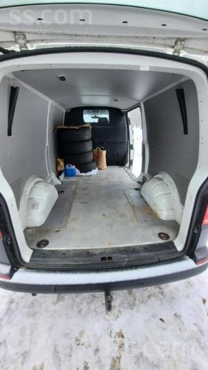 Balts Volkswagen Transporter 2016 Rīga, ar dzinēja tilpumu 2.00 L un nobraukumu 288 tūkst. km par 11600 €, foto 15 vietnē AUTOMOTO.COM.LV
