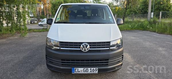 White Volkswagen Transporter 2016 in Valmiera, with an engine capacity of 2.00 L and mileage of 169 thousand km for 13300 €, photo 2 on AUTOMOTO.COM.LV