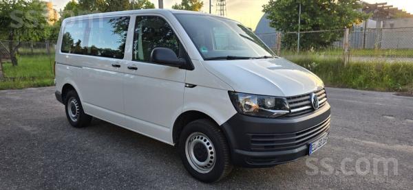 White Volkswagen Transporter 2016 in Valmiera, with an engine capacity of 2.00 L and mileage of 169 thousand km for 13300 €, photo 3 on AUTOMOTO.COM.LV