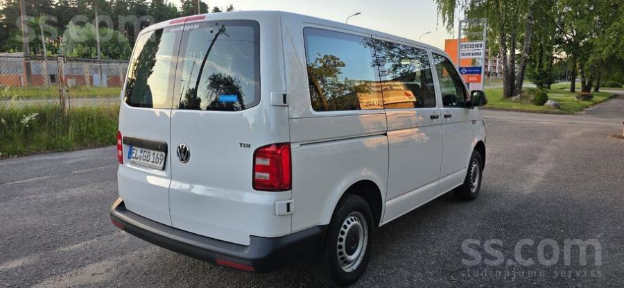 White Volkswagen Transporter 2016 in Valmiera, with an engine capacity of 2.00 L and mileage of 169 thousand km for 13300 €, photo 5 on AUTOMOTO.COM.LV