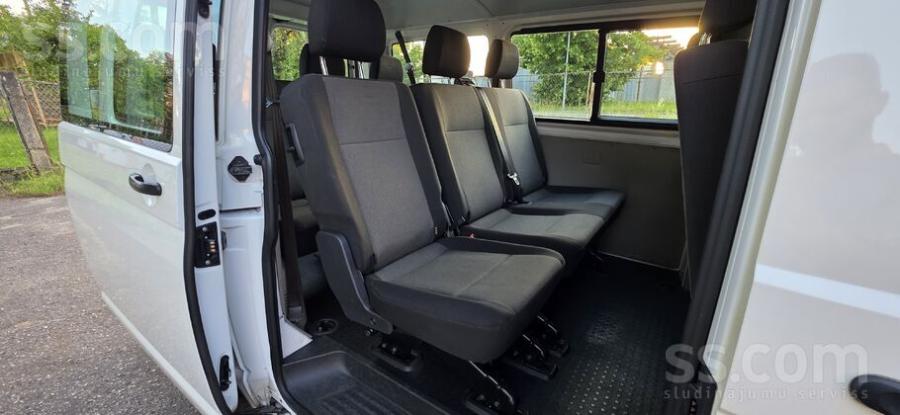 White Volkswagen Transporter 2016 in Valmiera, with an engine capacity of 2.00 L and mileage of 169 thousand km for 13300 €, photo 9 on AUTOMOTO.COM.LV