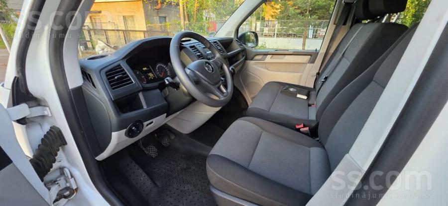 White Volkswagen Transporter 2016 in Valmiera, with an engine capacity of 2.00 L and mileage of 169 thousand km for 13300 €, photo 12 on AUTOMOTO.COM.LV