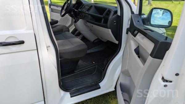 Balts Volkswagen Transporter 2016 Ogre, ar dzinēja tilpumu 2.00 L un nobraukumu 364 tūkst. km par 9930 €, foto 7 vietnē AUTOMOTO.COM.LV