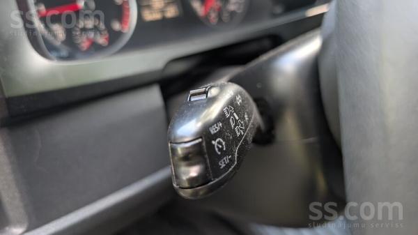 Balts Volkswagen Transporter 2016 Ogre, ar dzinēja tilpumu 2.00 L un nobraukumu 364 tūkst. km par 9930 €, foto 9 vietnē AUTOMOTO.COM.LV