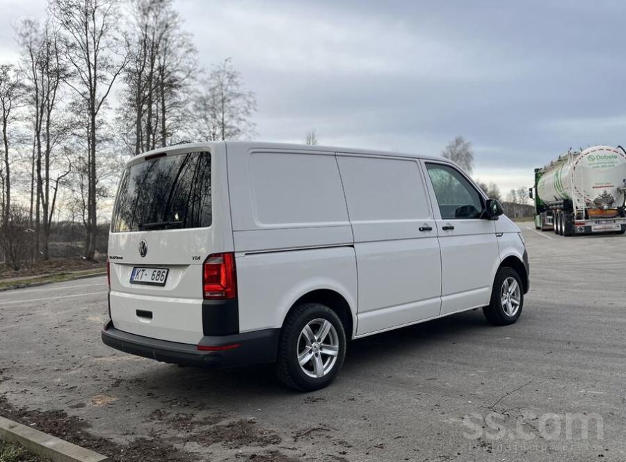 Balts Volkswagen Transporter 2017 Saldus, ar dzinēja tilpumu 2.00 L un nobraukumu 273 tūkst. km par 11300 €, foto 3 vietnē AUTOMOTO.COM.LV
