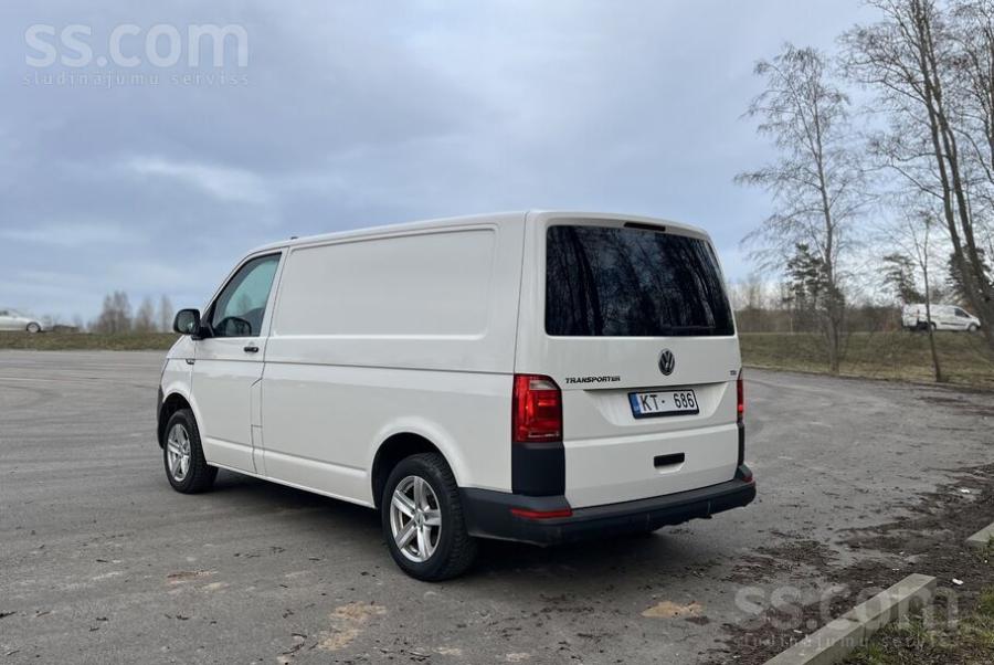 White Volkswagen Transporter 2017 in Saldus, with an engine capacity of 2.00 L and mileage of 280 thousand km for 7600 €, photo 3 on AUTOMOTO.COM.LV