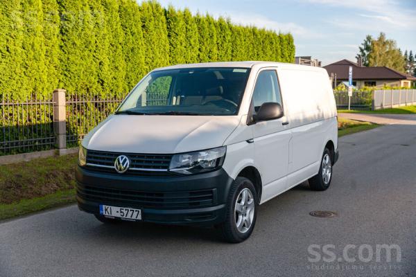 White Volkswagen Transporter 2017 in Riga, with an engine capacity of 2.00 L and mileage of 202 thousand km for 10800 €, photo 3 on AUTOMOTO.COM.LV